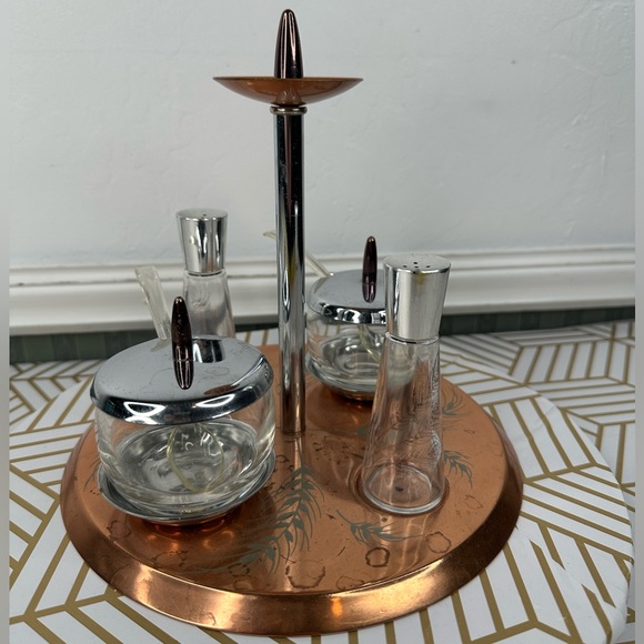 Vintage | Other | Vtg Condiment Caddy W Salt Pepper Shakers 2 Jars Mcm ...